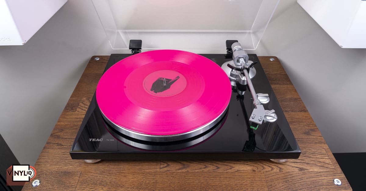 How to Use a Record Player to Play Vinyl Records: 101 Guide
